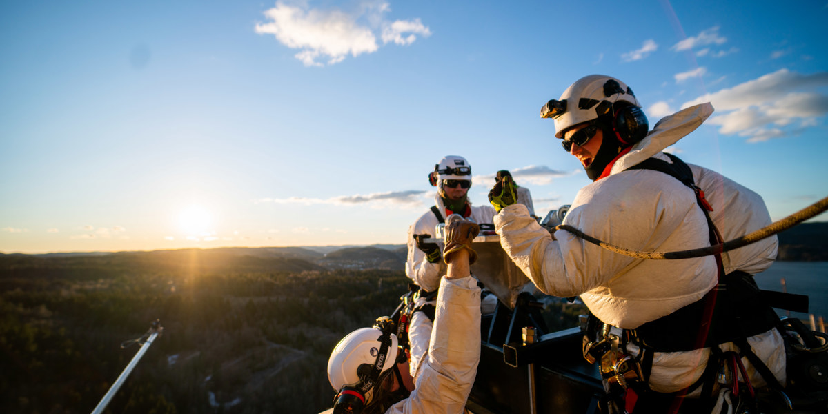 Rope access technique - Our services - Beerenberg